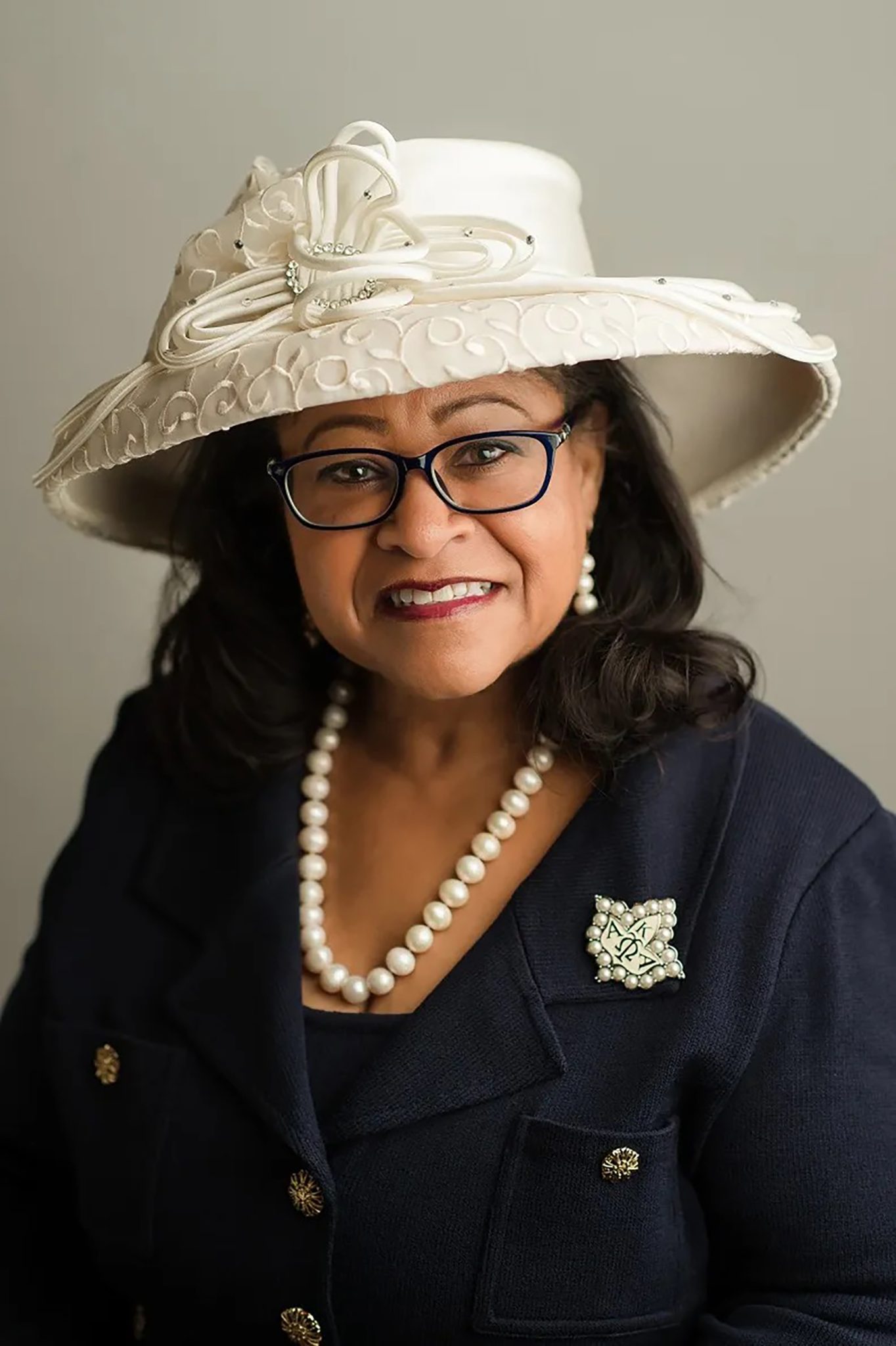 Funeral Wednesday for MTSU First Lady Elizabeth McPhee – The Tennessee ...